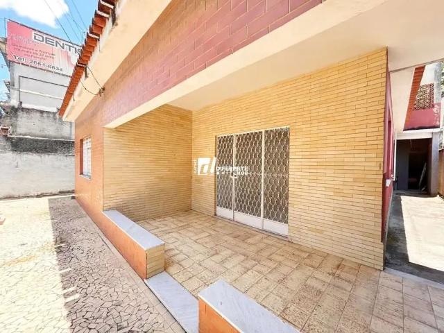 Casa / Sobrado para Venda em Belford Roxo/RJ Vila Entre Rios 3 Quartos