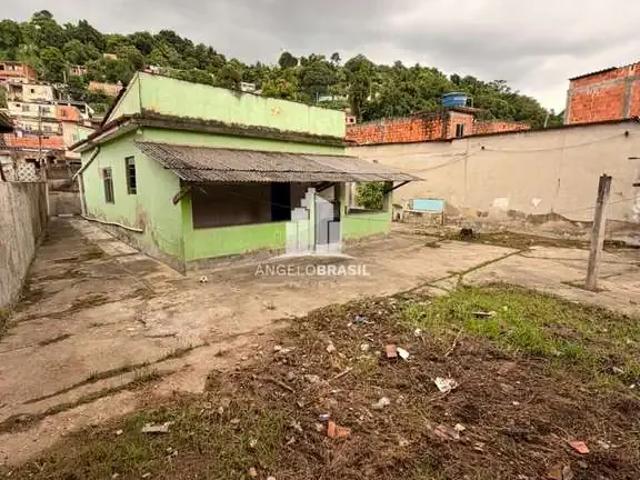 Casa / Sobrado para Venda em Belford Roxo/RJ Xavantes 3 Quartos