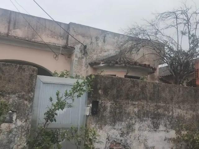 Casa / Sobrado para Venda em Belford Roxo/RJ Centro 4 Quartos