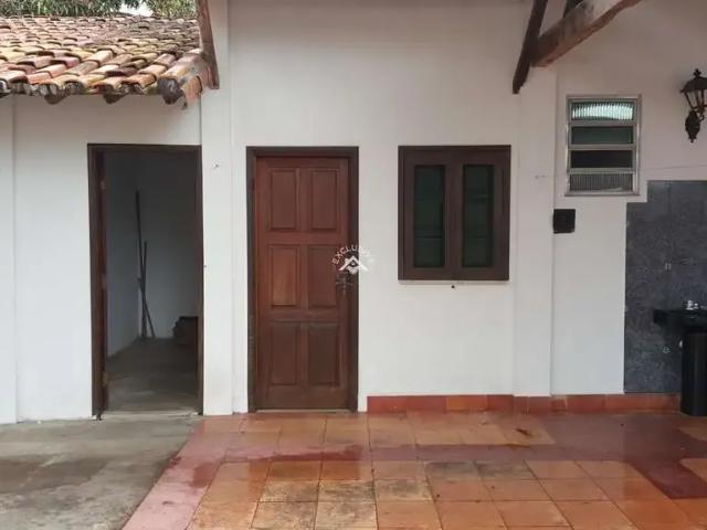 Casa / Sobrado para Venda em Belmonte/BA Centro 3 Quartos