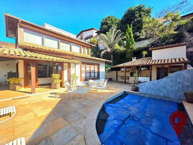 Casa / Sobrado para Venda em Belo Horizonte/MG Mangabeiras 5 Quartos