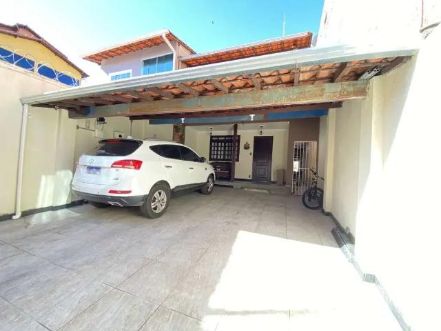 Casa / Sobrado para Venda em Belo Horizonte/MG Maria Helena 3 Quartos