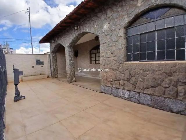 Casa / Sobrado para Venda em Belo Horizonte/MG Milionários 2 Quartos