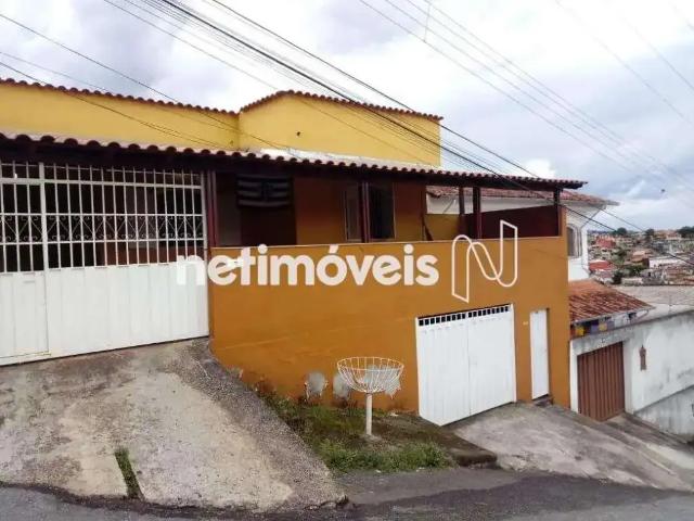Casa / Sobrado para Venda em Belo Horizonte/MG Nazaré 5 Quartos