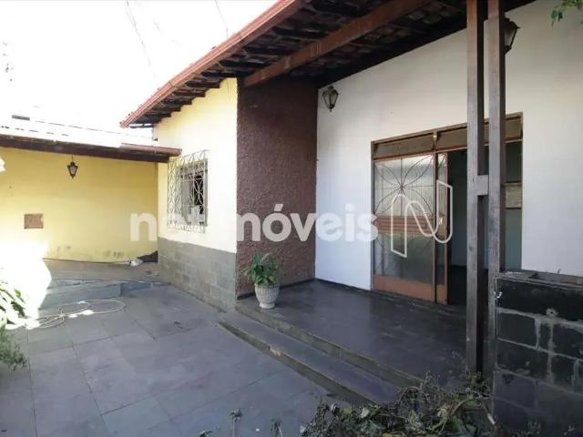 Casa / Sobrado para Venda em Belo Horizonte/MG Nova Suíssa 3 Quartos