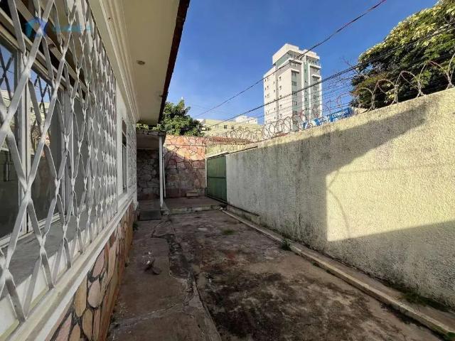 Casa / Sobrado para Venda em Belo Horizonte/MG Nova Suíssa 4 Quartos
