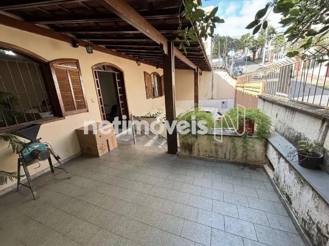 Casa / Sobrado para Venda em Belo Horizonte/MG Nova Suíssa 4 Quartos