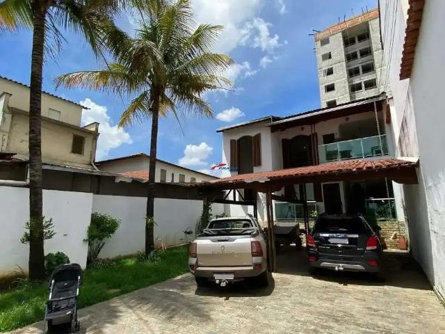Casa / Sobrado para Venda em Belo Horizonte/MG Nova Suíssa 5 Quartos