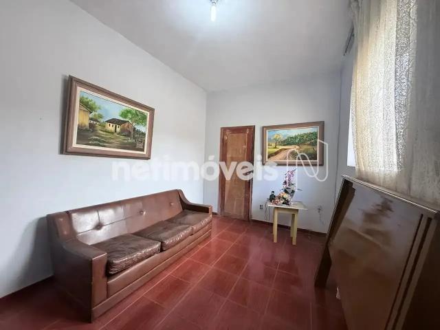 Casa / Sobrado para Venda em Belo Horizonte/MG Ouro Preto 2 Quartos