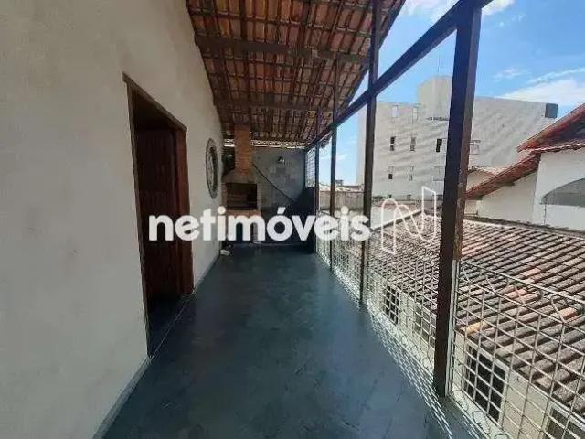 Casa / Sobrado para Venda em Belo Horizonte/MG Ouro Preto 4 Quartos