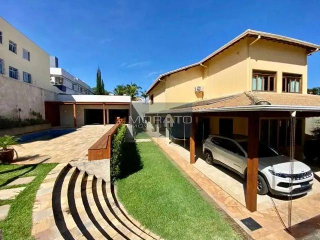 Casa / Sobrado para Venda em Belo Horizonte/MG Ouro Preto 4 Quartos
