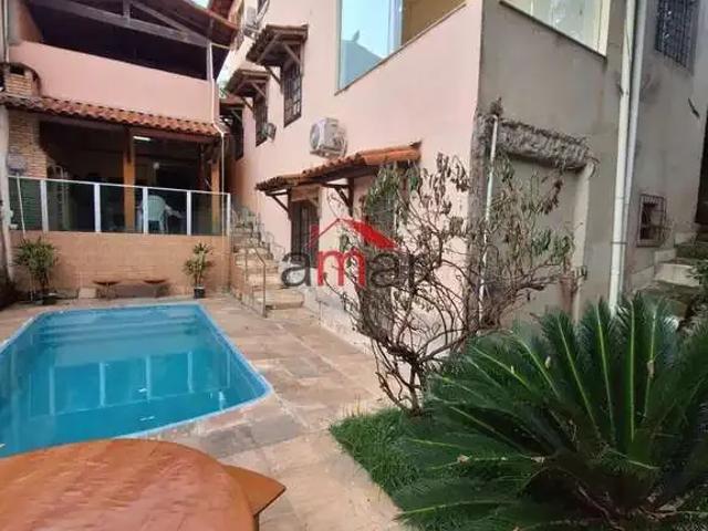 Casa / Sobrado para Venda em Belo Horizonte/MG Ouro Preto 5 Quartos