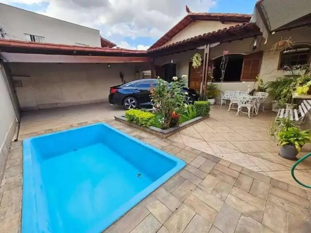 Casa / Sobrado para Venda em Belo Horizonte/MG Átila de Paiva 3 Quartos