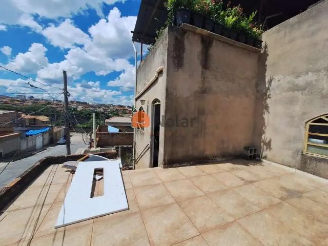 Casa / Sobrado para Venda em Belo Horizonte/MG Aarão Reis 2 Quartos