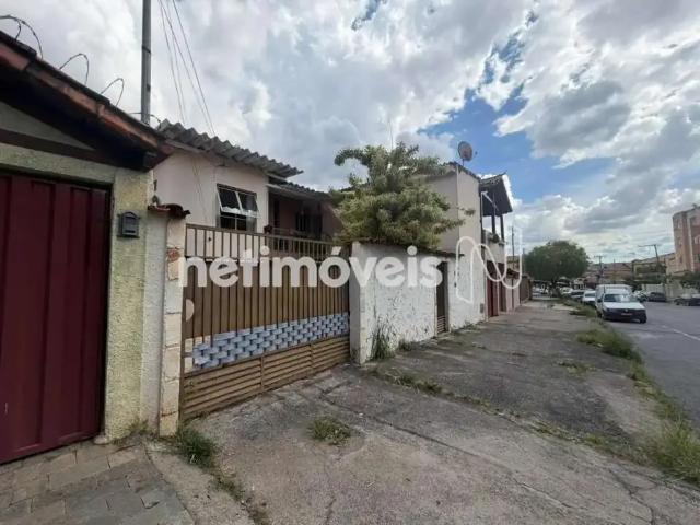 Casa / Sobrado para Venda em Belo Horizonte/MG Alípio de Melo 3 Quartos
