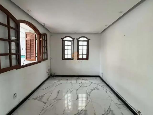 Casa / Sobrado para Venda em Belo Horizonte/MG Alípio de Melo 4 Quartos