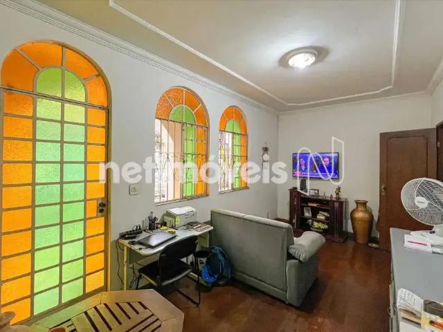 Casa / Sobrado para Venda em Belo Horizonte/MG Alípio de Melo 5 Quartos