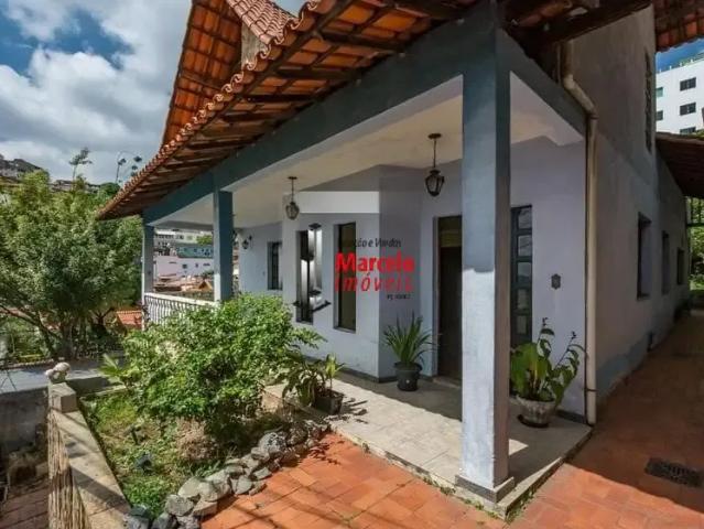 Casa / Sobrado para Venda em Belo Horizonte/MG Alto Caiçaras 4 Quartos