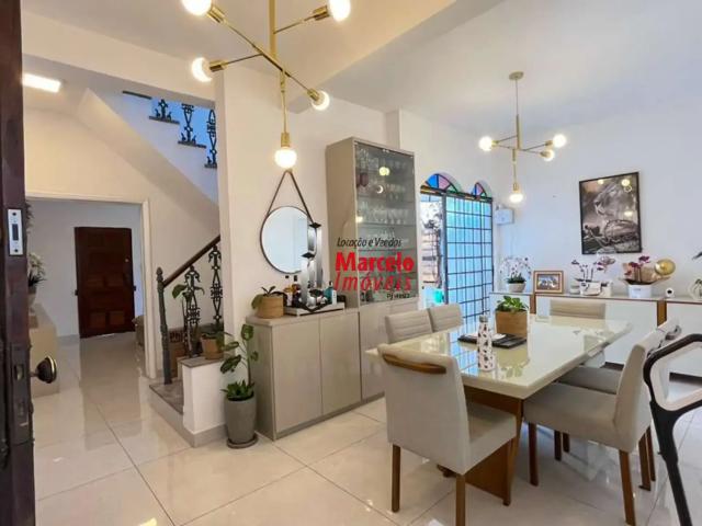 Casa / Sobrado para Venda em Belo Horizonte/MG Alto Barroca 5 Quartos
