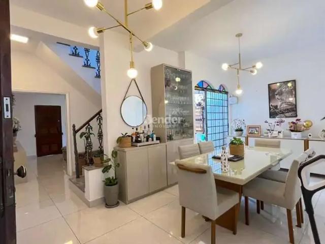 Casa / Sobrado para Venda em Belo Horizonte/MG Alto Barroca 5 Quartos
