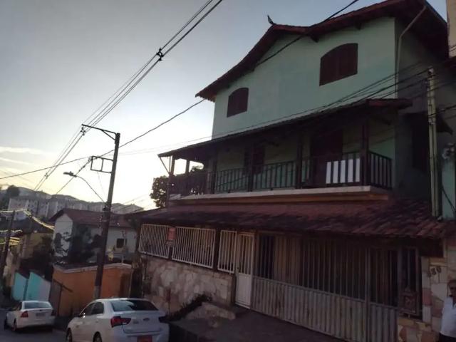Casa / Sobrado para Venda em Belo Horizonte/MG Alto dos Pinheiros 4 Quartos