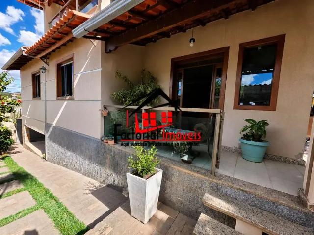 Casa / Sobrado para Venda em Belo Horizonte/MG Álvaro Camargos 4 Quartos