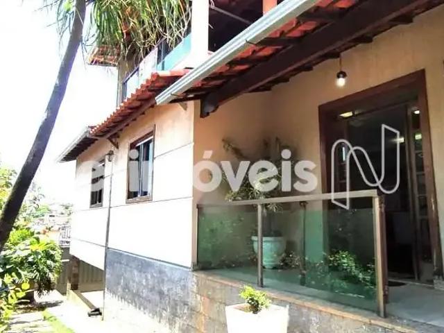 Casa / Sobrado para Venda em Belo Horizonte/MG Álvaro Camargos 4 Quartos
