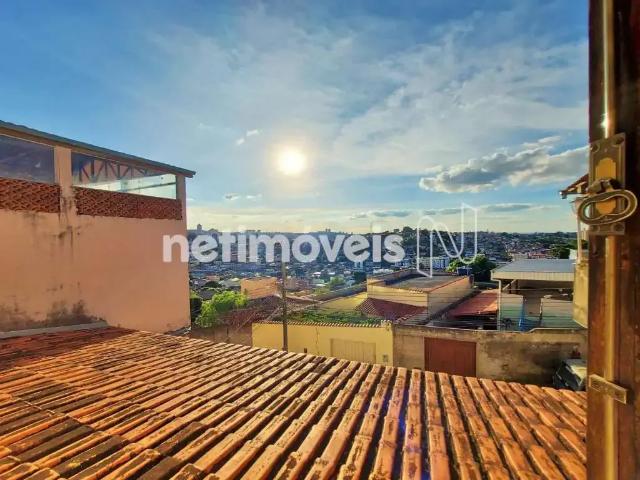 Casa / Sobrado para Venda em Belo Horizonte/MG Aparecida 4 Quartos