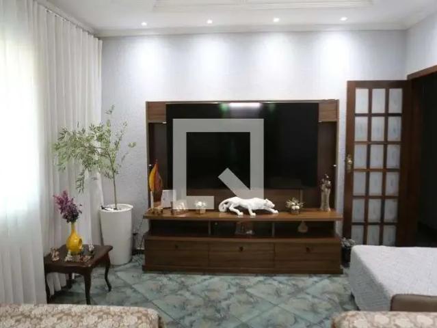 Casa / Sobrado para Venda em Belo Horizonte/MG Araguaia 3 Quartos