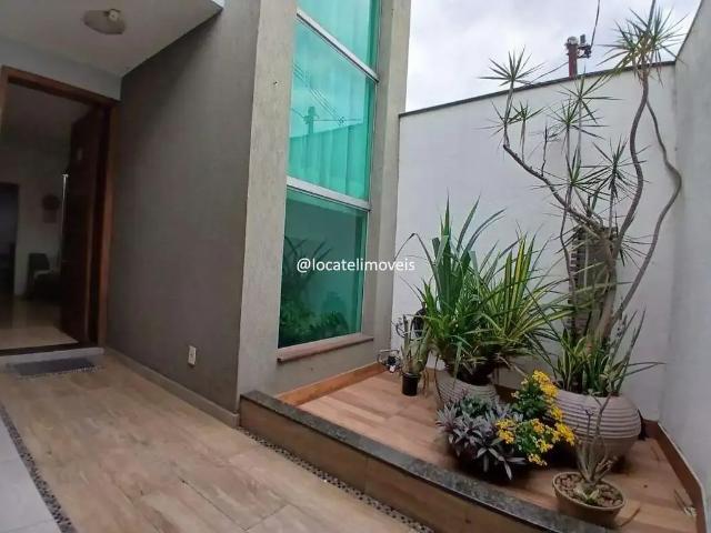 Casa / Sobrado para Venda em Belo Horizonte/MG Araguaia 5 Quartos
