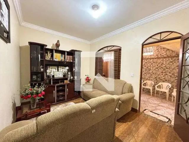Casa / Sobrado para Venda em Belo Horizonte/MG Araguaia 5 Quartos