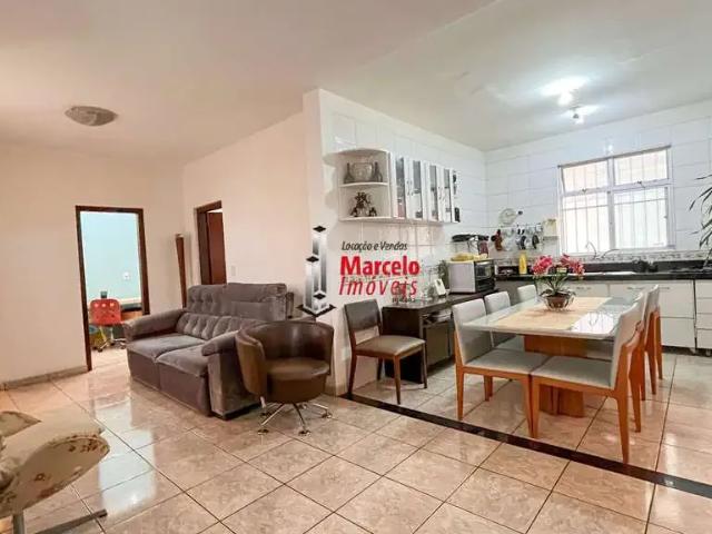 Casa / Sobrado para Venda em Belo Horizonte/MG Buritis 5 Quartos