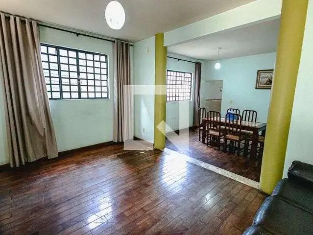 Casa / Sobrado para Venda em Belo Horizonte/MG Bandeirantes 4 Quartos