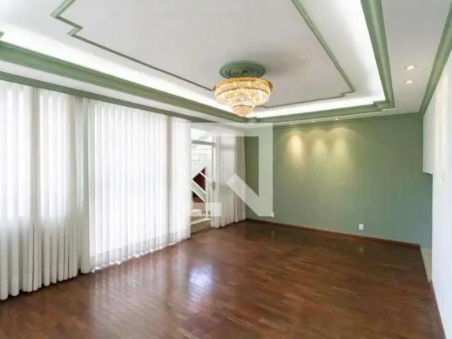 Casa / Sobrado para Venda em Belo Horizonte/MG Bandeirantes 5 Quartos