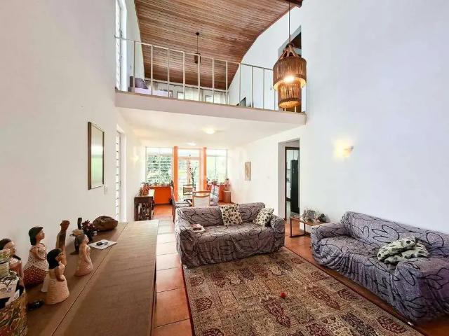Casa / Sobrado para Venda em Belo Horizonte/MG Bandeirantes Pampulha 4 Quartos