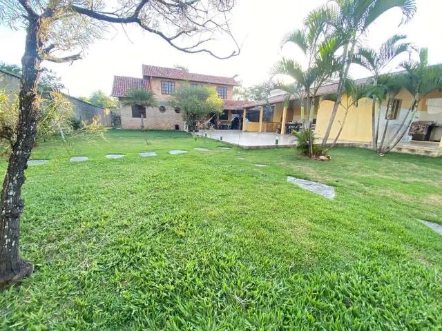 Casa / Sobrado para Venda em Belo Horizonte/MG Bandeirantes Pampulha 4 Quartos
