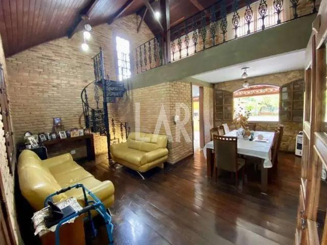 Casa / Sobrado para Venda em Belo Horizonte/MG Bandeirantes Pampulha 4 Quartos