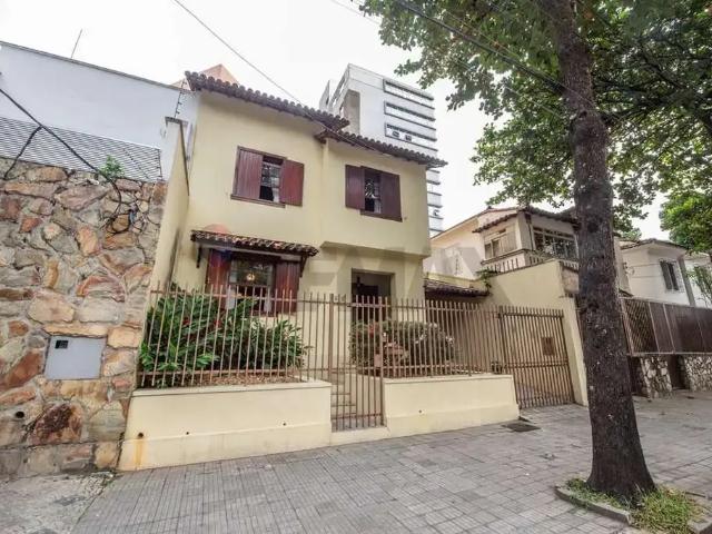 Casa / Sobrado para Venda em Belo Horizonte/MG Barro Preto 3 Quartos