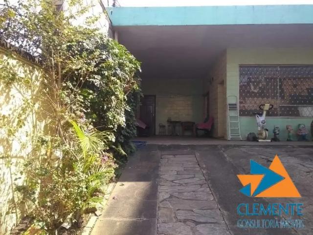 Casa / Sobrado para Venda em Belo Horizonte/MG Barroca 5 Quartos