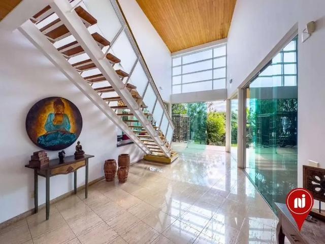 Casa / Sobrado para Venda em Belo Horizonte/MG Belvedere 4 Quartos