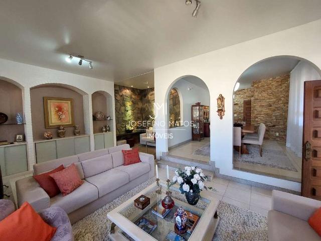 Casa / Sobrado para Venda em Belo Horizonte/MG Belvedere 4 Quartos