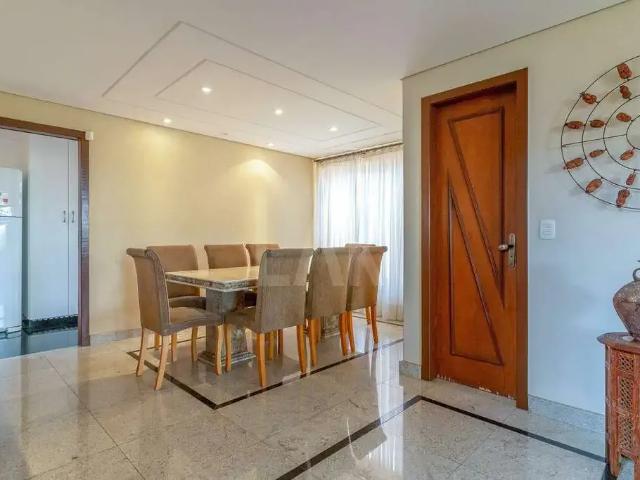 Casa / Sobrado para Venda em Belo Horizonte/MG Belvedere 4 Quartos