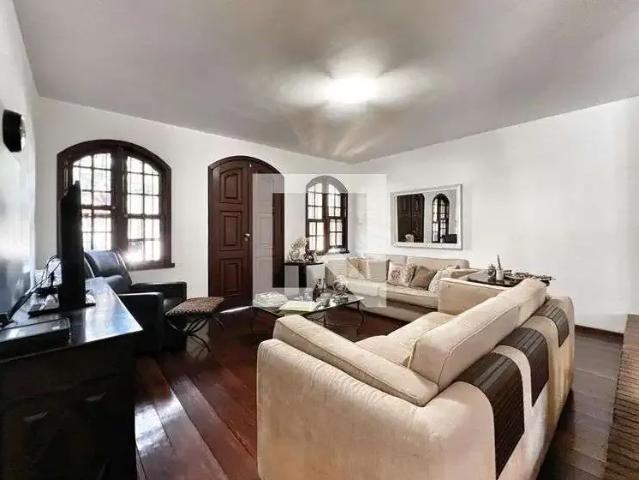 Casa / Sobrado para Venda em Belo Horizonte/MG Belvedere 4 Quartos