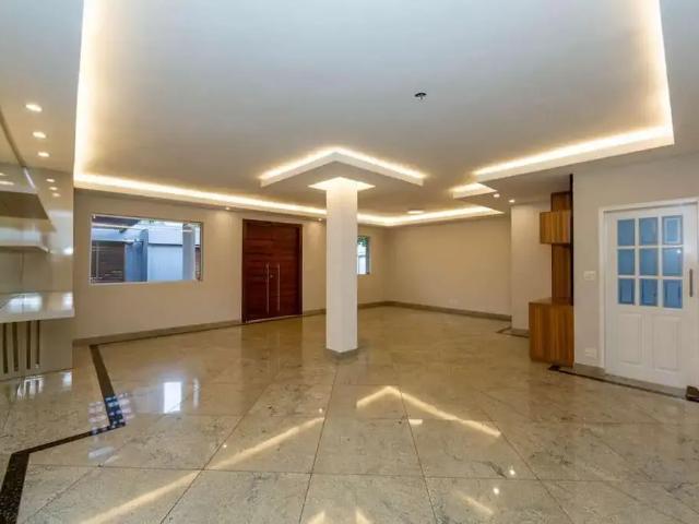 Casa / Sobrado para Venda em Belo Horizonte/MG Belvedere 4 Quartos