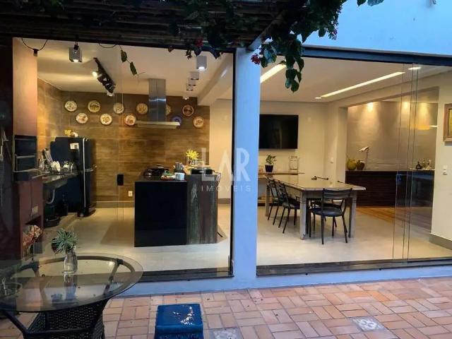 Casa / Sobrado para Venda em Belo Horizonte/MG Belvedere 5 Quartos