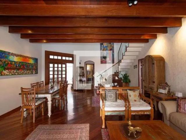 Casa / Sobrado para Venda em Belo Horizonte/MG Belvedere 5 Quartos