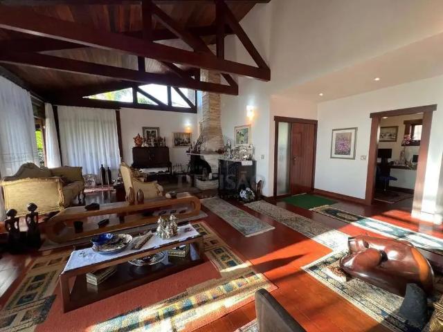 Casa / Sobrado para Venda em Belo Horizonte/MG Belvedere 5 Quartos