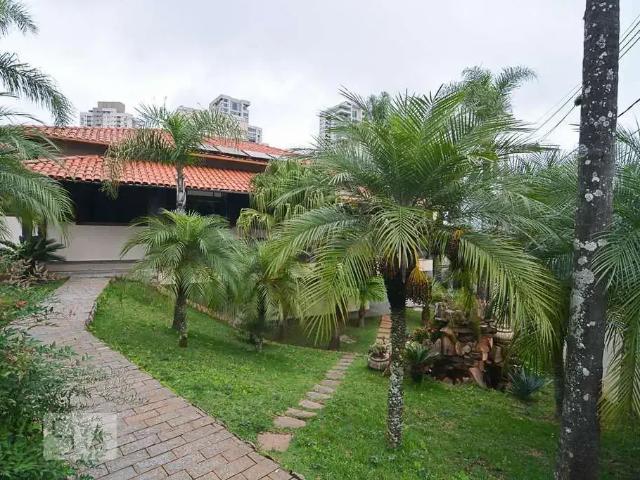 Casa / Sobrado para Venda em Belo Horizonte/MG Belvedere 6 Quartos