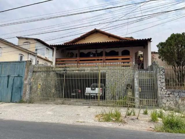 Casa / Sobrado para Venda em Belo Horizonte/MG Cachoeirinha 4 Quartos