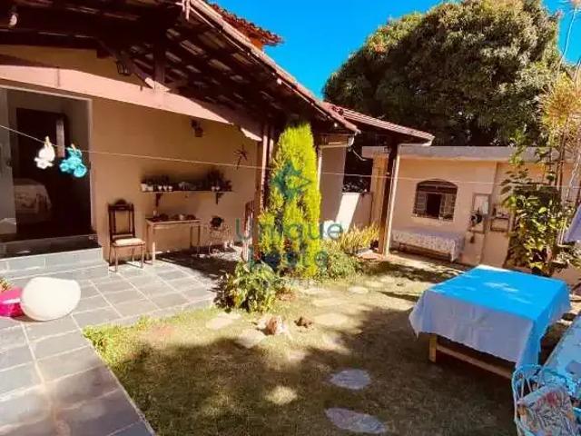 Casa / Sobrado para Venda em Belo Horizonte/MG Cachoeirinha 5 Quartos